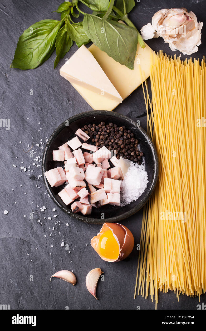 Top view on ingredients for pasta spaghetti alla carbonara on dark ...