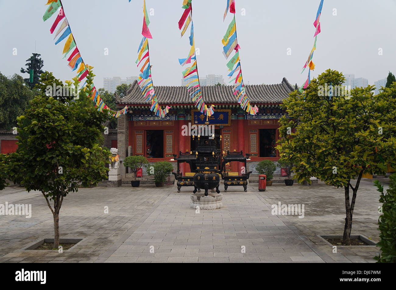 Scene from a Chinese temple, Xi'an, China Stock Photo - Alamy