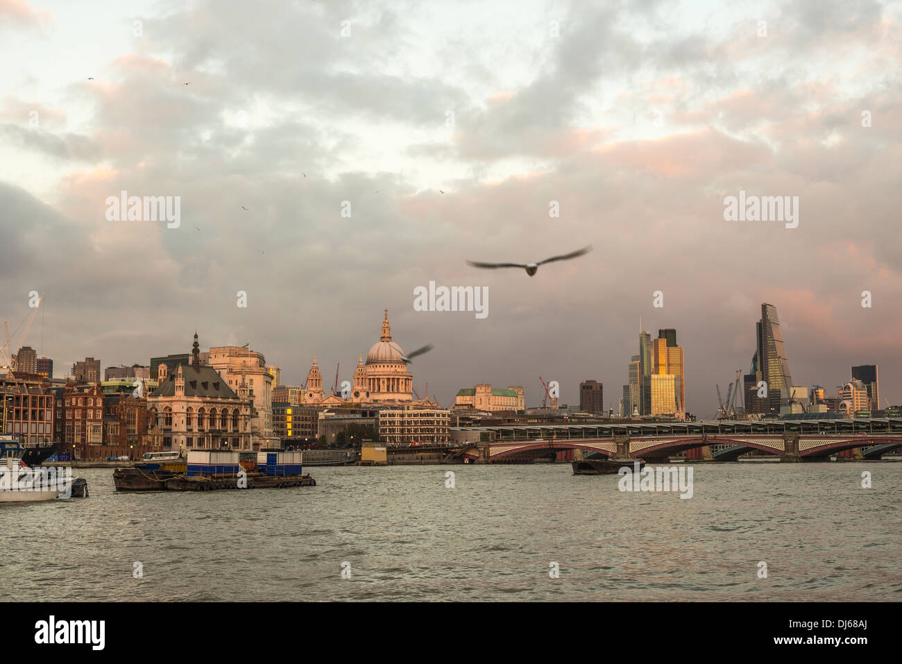 London river view with St pauls in distance Stock Photo - Alamy