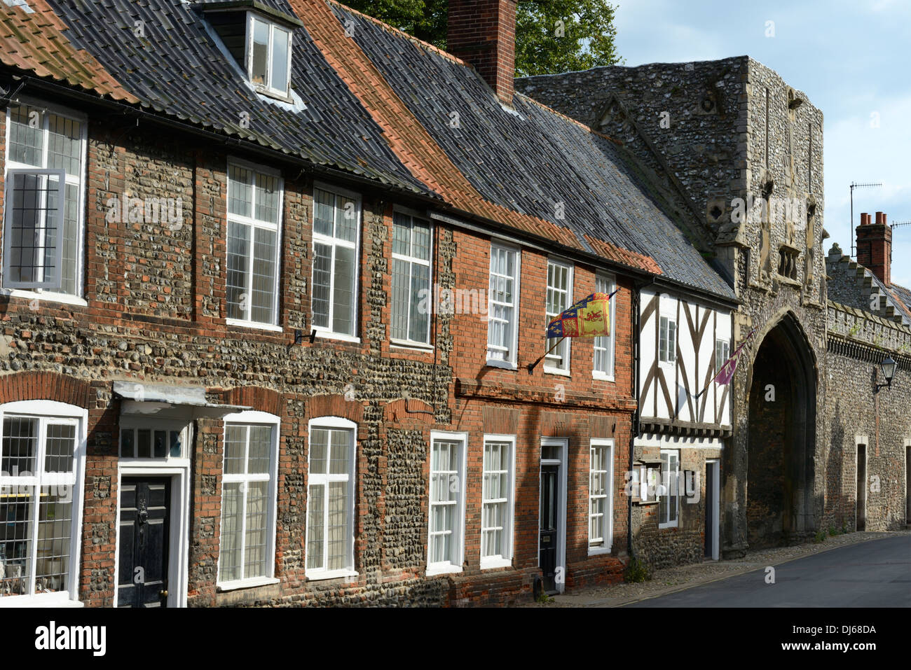 Walsingham abbey hi-res stock photography and images - Alamy
