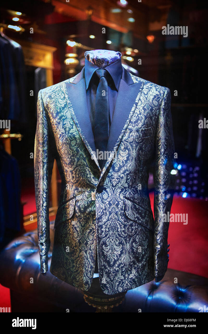 British tailors hi-res stock photography and images - Alamy