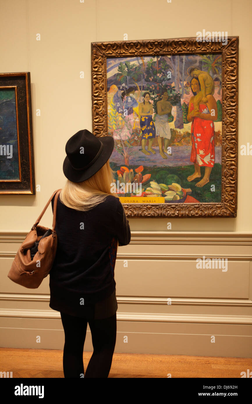 Tourist at Metropolitan Museum, New York City, USA Stock Photo - Alamy