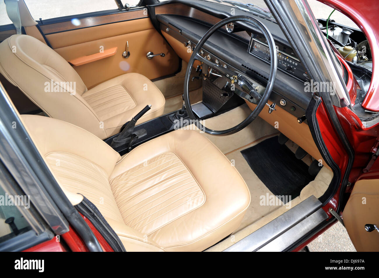 1966 Rover 2000 SC (P6) classic British car leather interior Stock ...