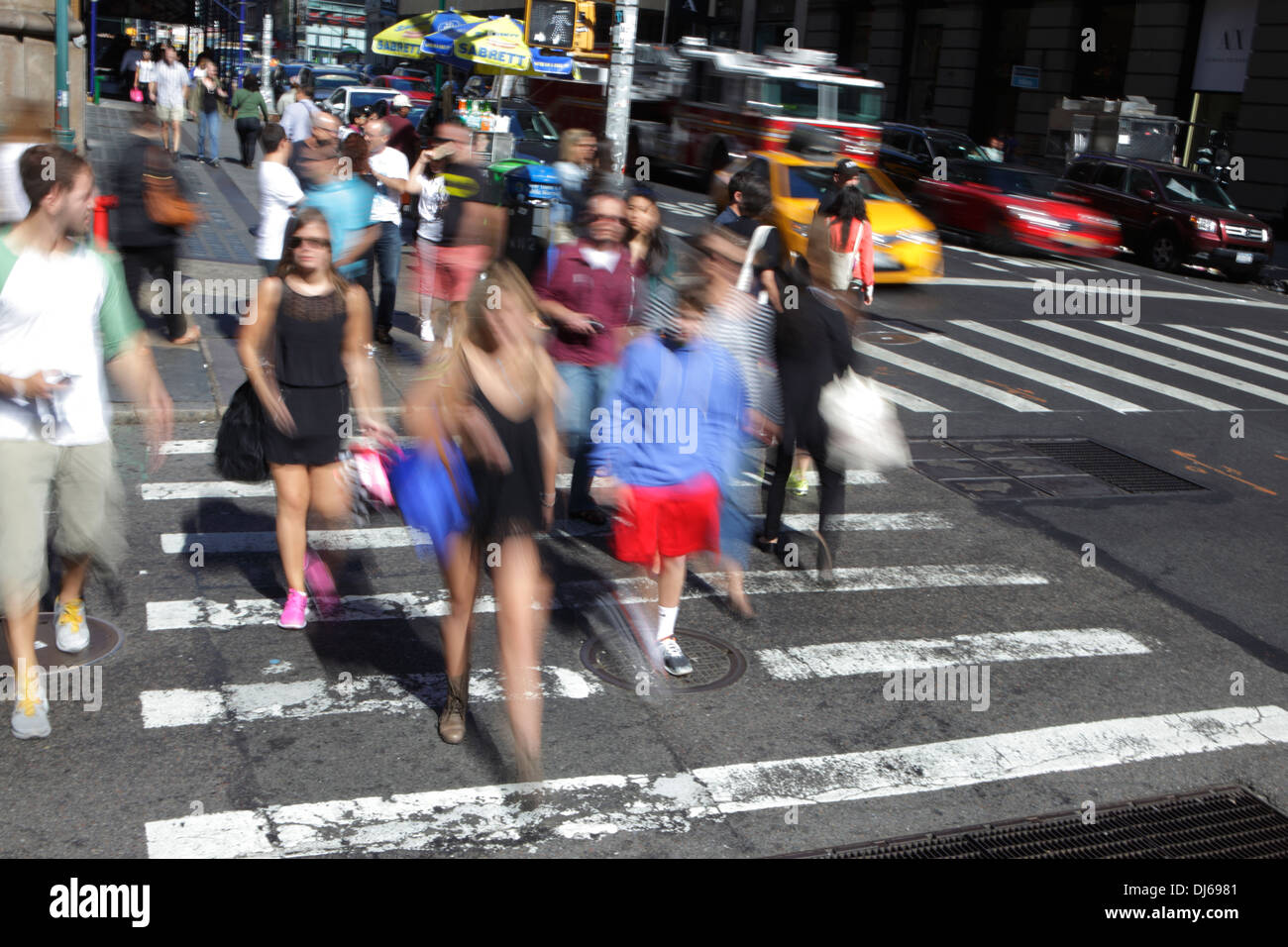 Rush hour in nyc hi-res stock photography and images - Alamy