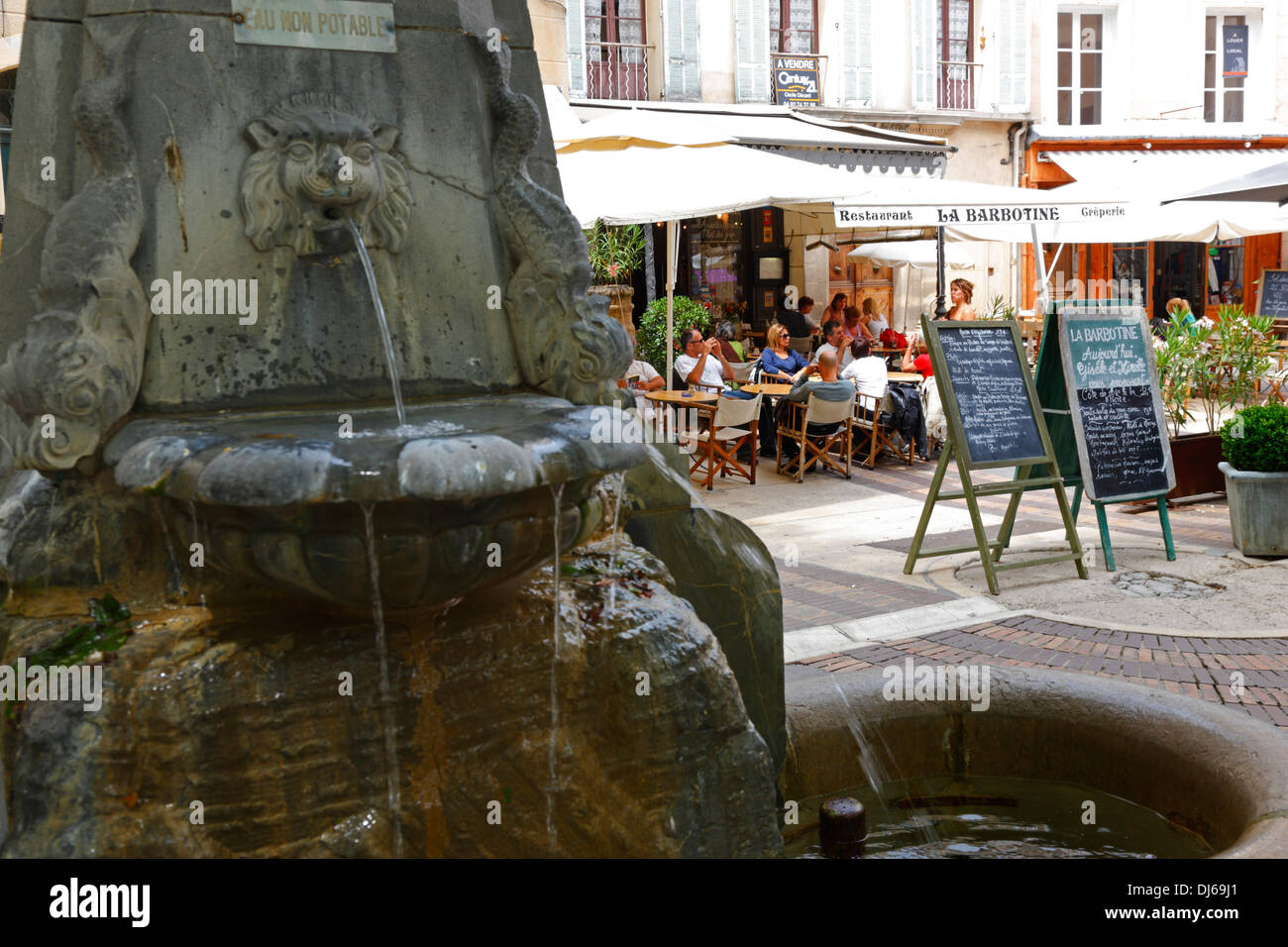 Restaurant manosque provence hi-res stock photography and images - Alamy