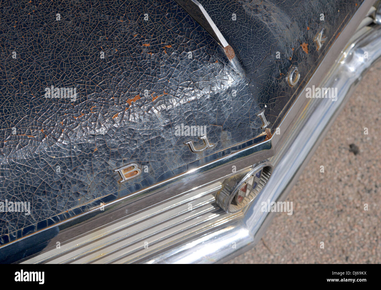 Car missing logo hi-res stock photography and images - Alamy
