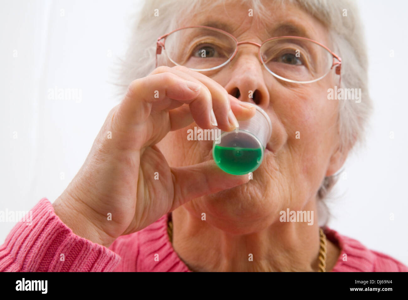 Woman mint hygiene hi-res stock photography and images - Alamy