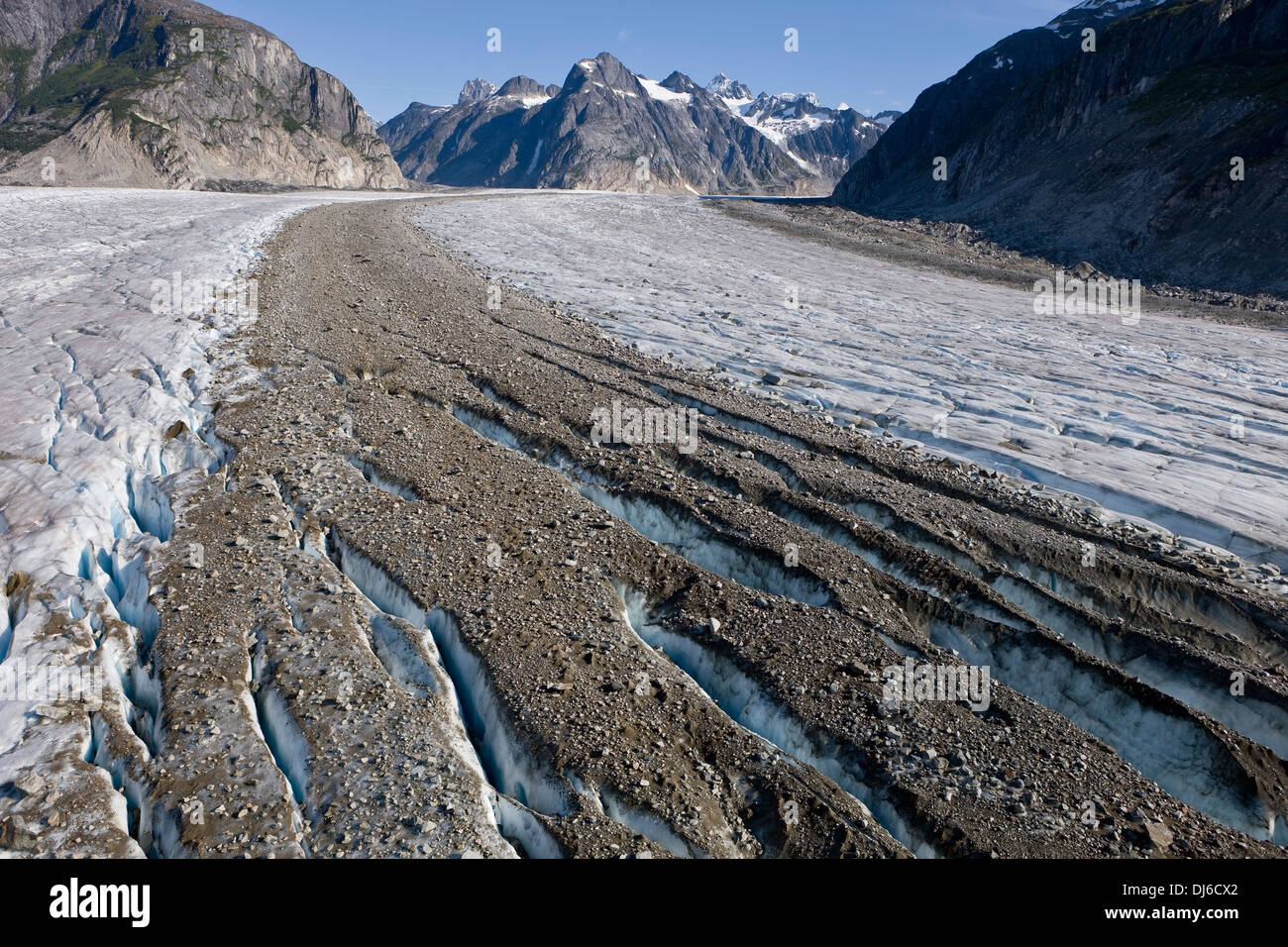 Medial moraine hi-res stock photography and images - Alamy