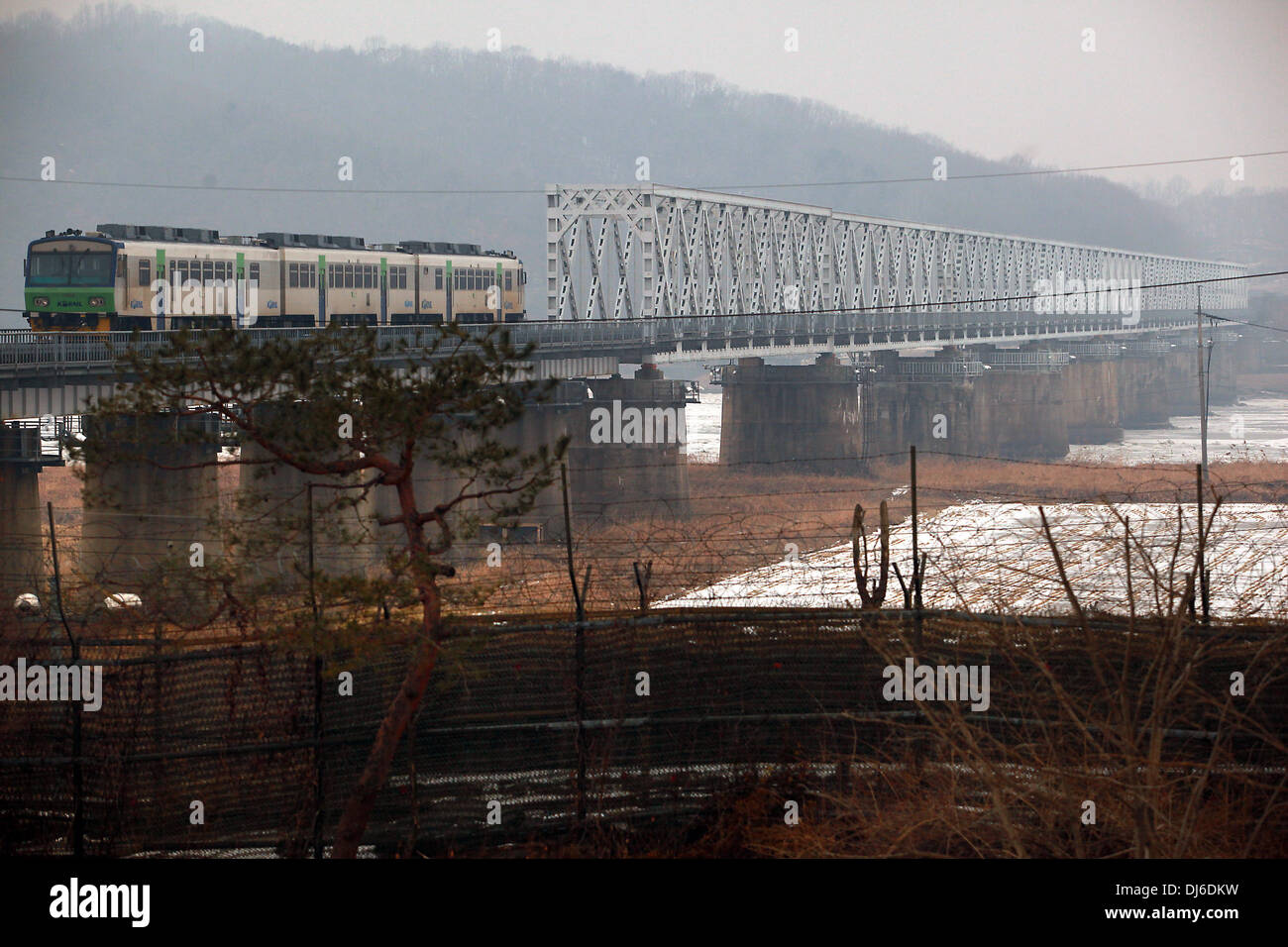 Seoul, KOREA, South Korea. 29th Jan, 2013. A barbed wire fence guards ...