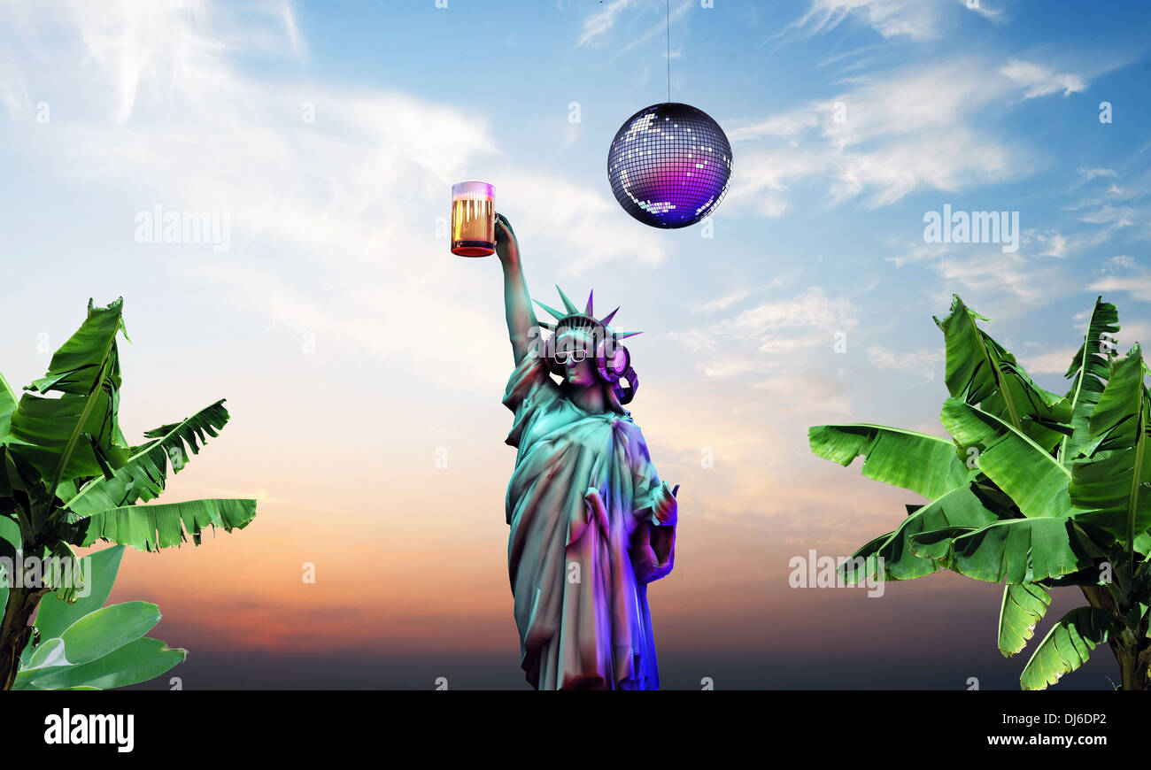 liberty statue drinking beer Stock Photo - Alamy