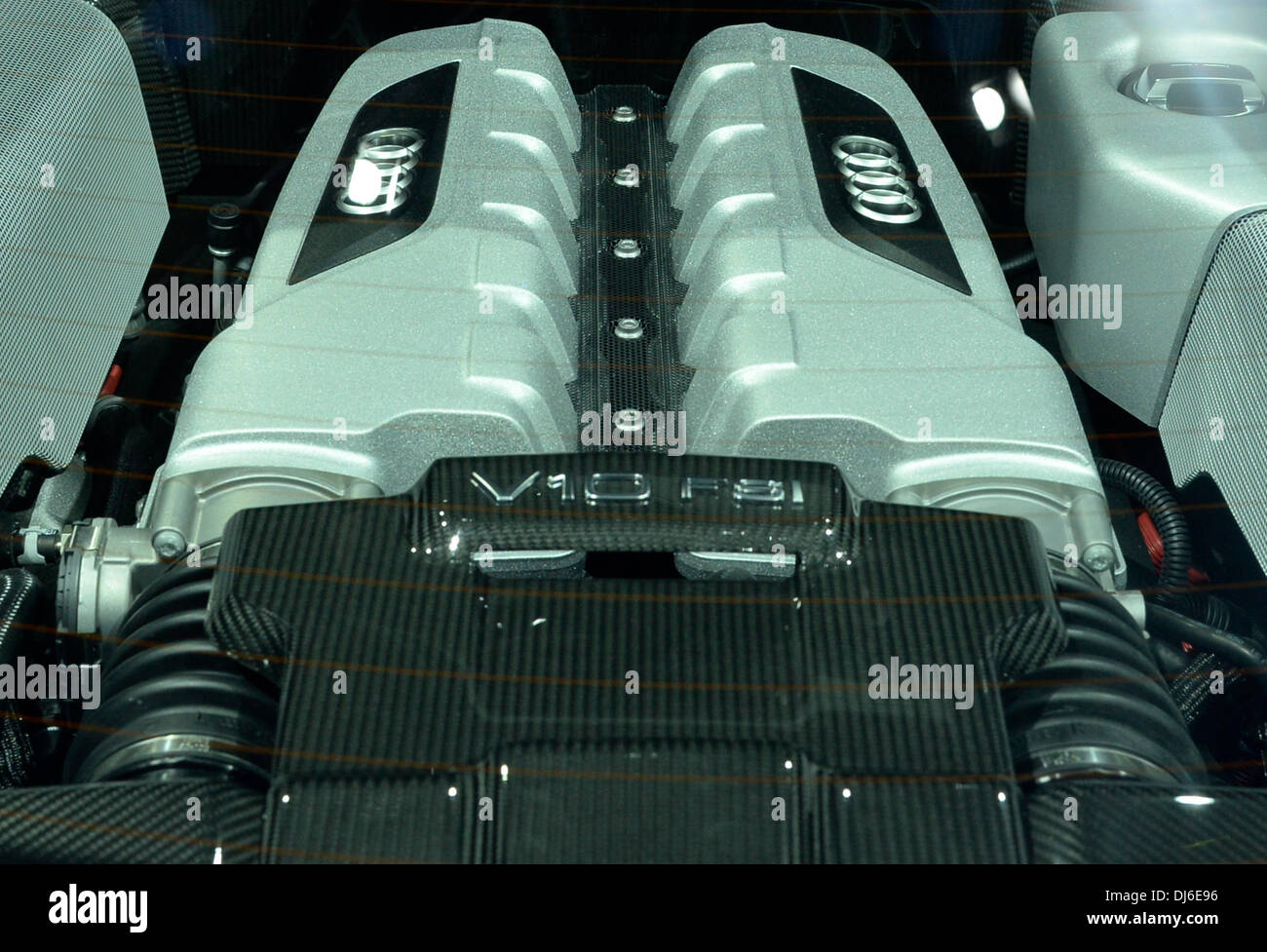 LA, CA, USA . 21st Nov, 2013. Nov 22,2013 Los Angeles CA. The Audi R 8 ...