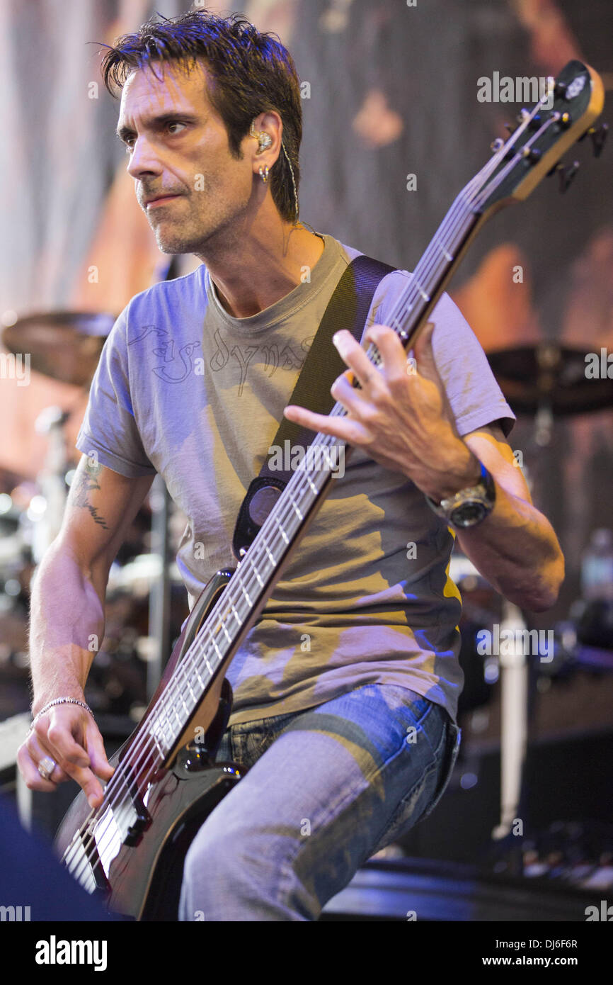 Scranton, Pennsylvania, USA. 28th Aug, 2012. Bassist JOHNNY APRIL of ...