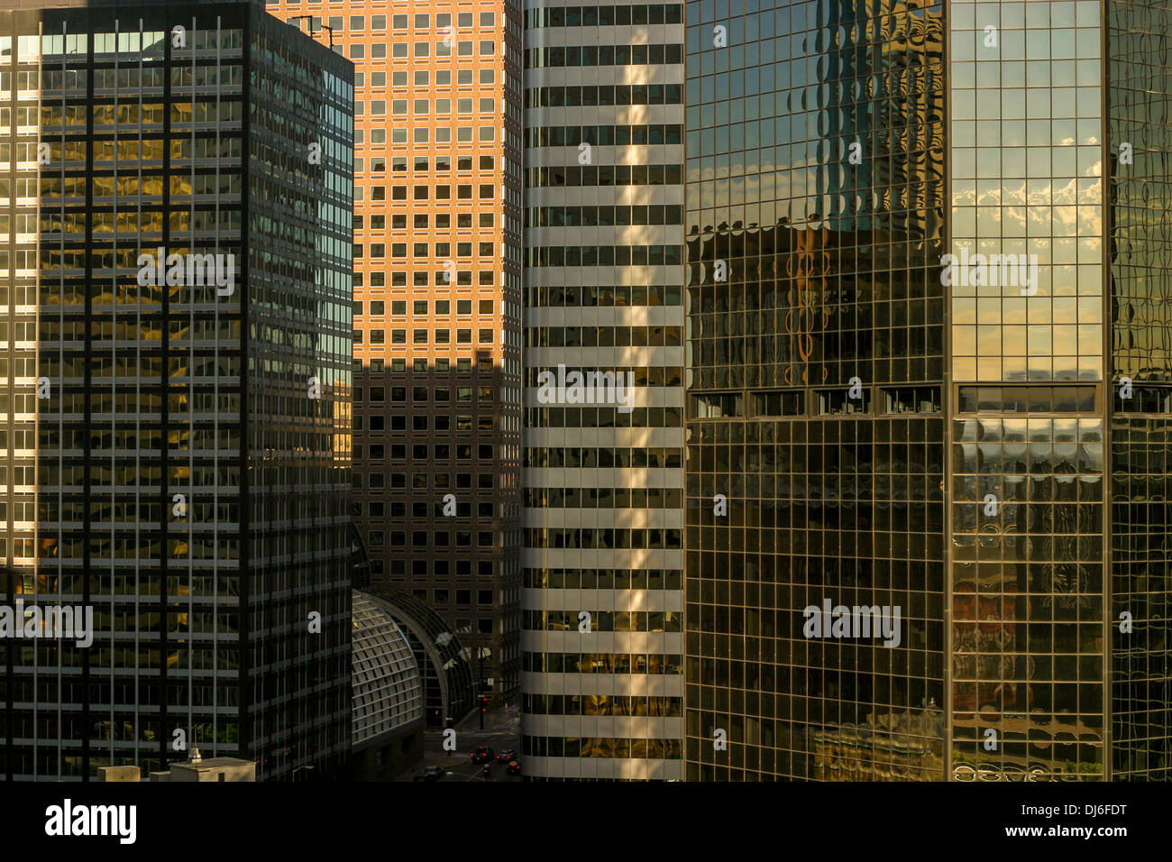 Buildings denver hi-res stock photography and images - Alamy