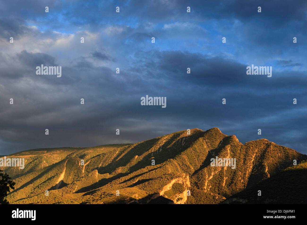 Montsec mountains hi-res stock photography and images - Alamy