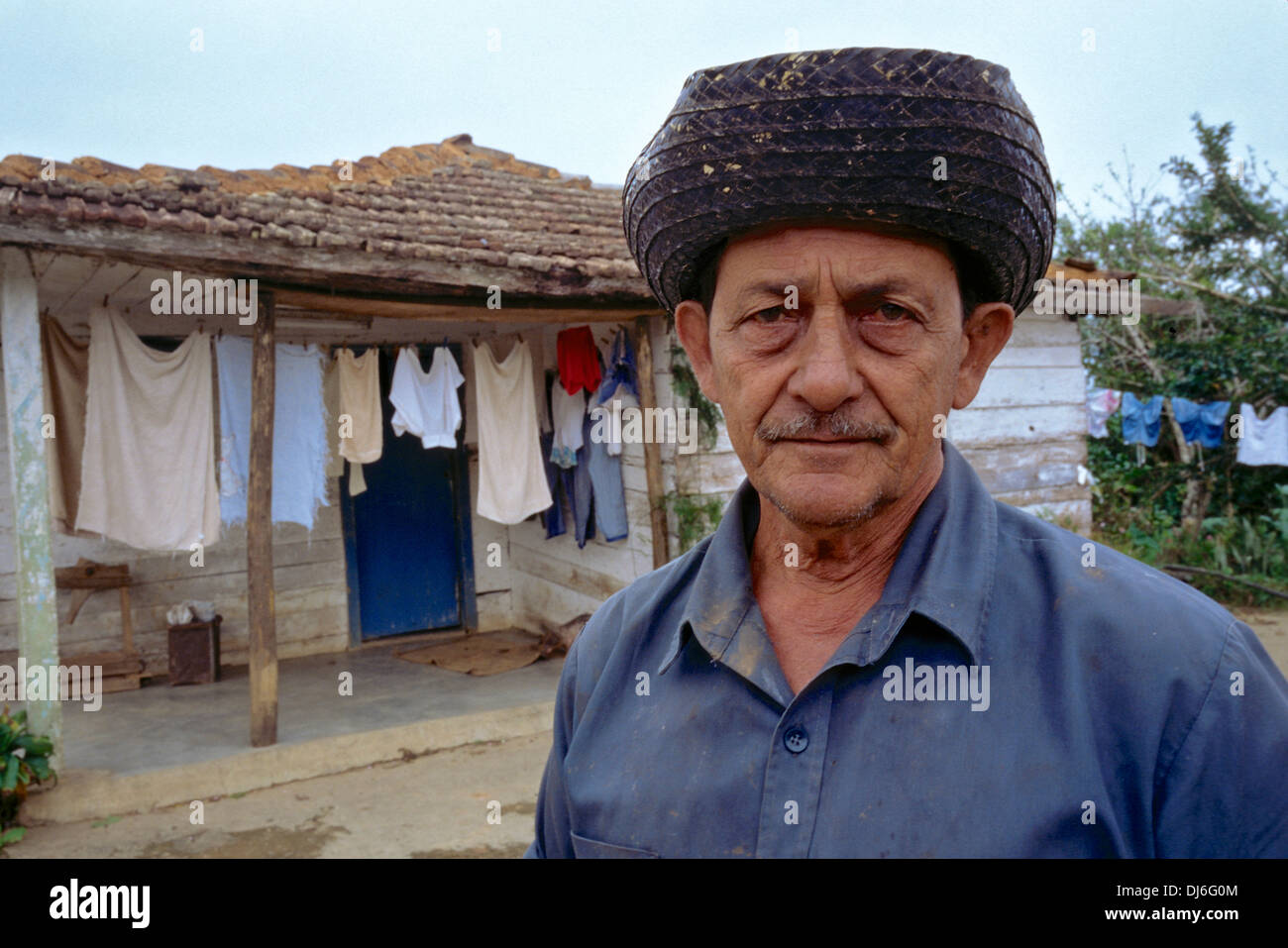 Old campesino hi-res stock photography and images - Alamy