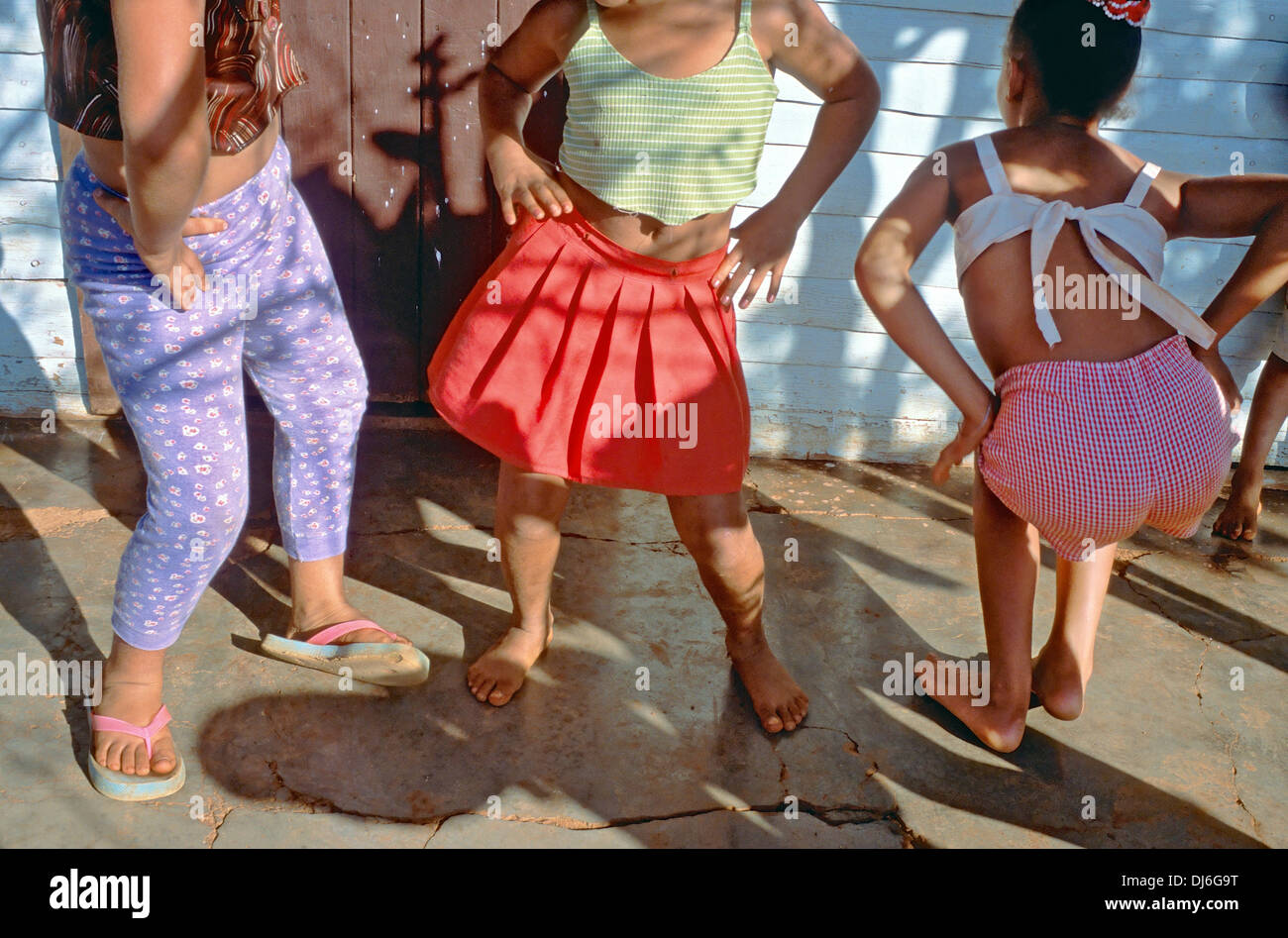 Cuban girls dancing Stock Photo - Alamy