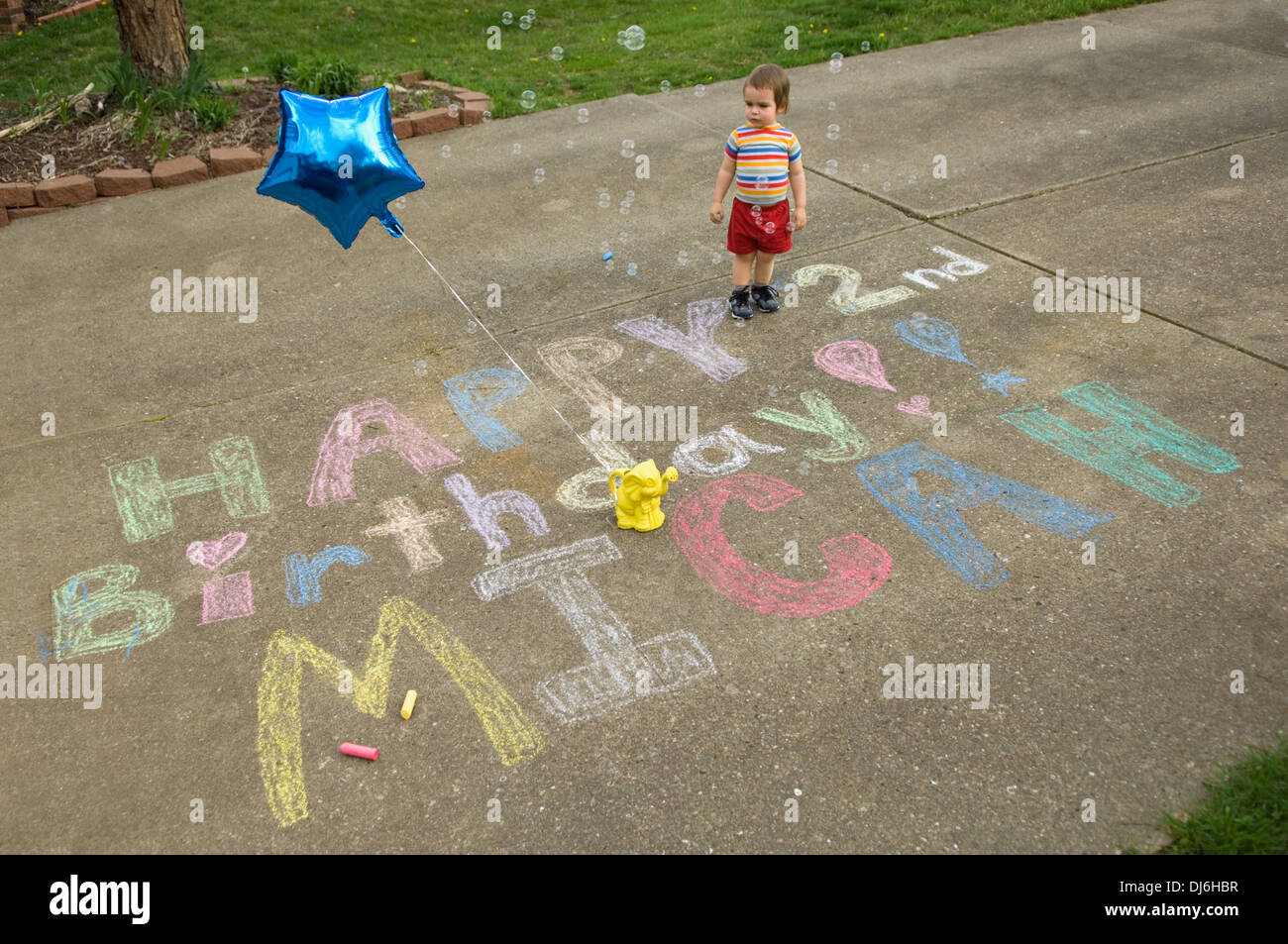 Sidewalk chalk hi-res stock photography and images - Alamy