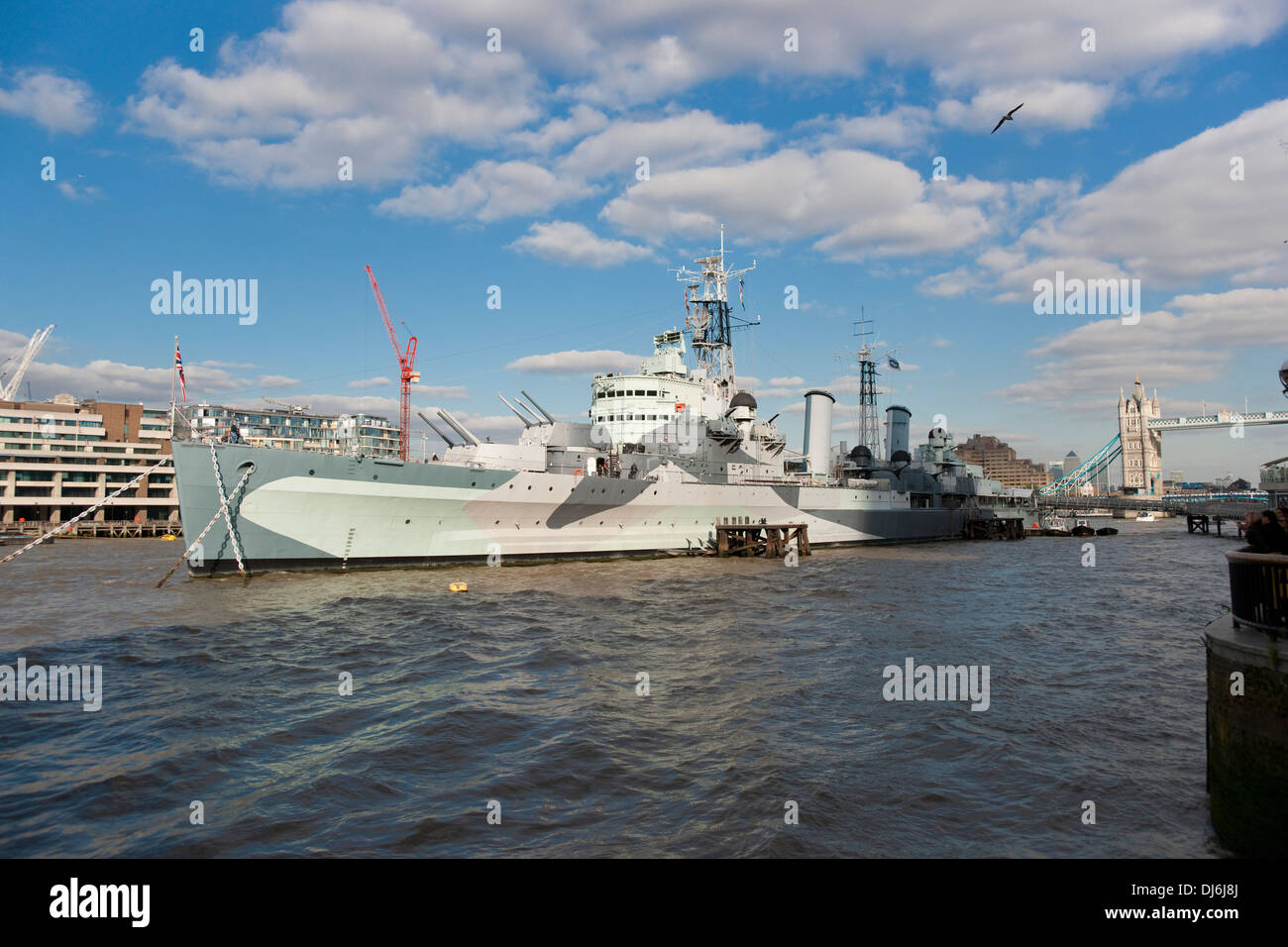 London class battleship royal navy hi-res stock photography and images ...