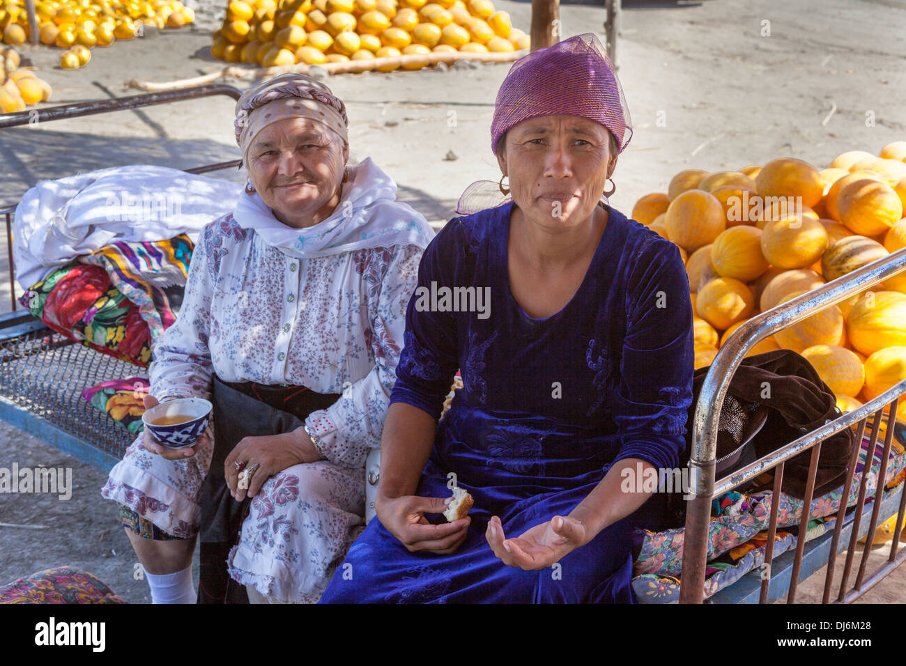 Uzbek ethnicity hi-res stock photography and images - Alamy
