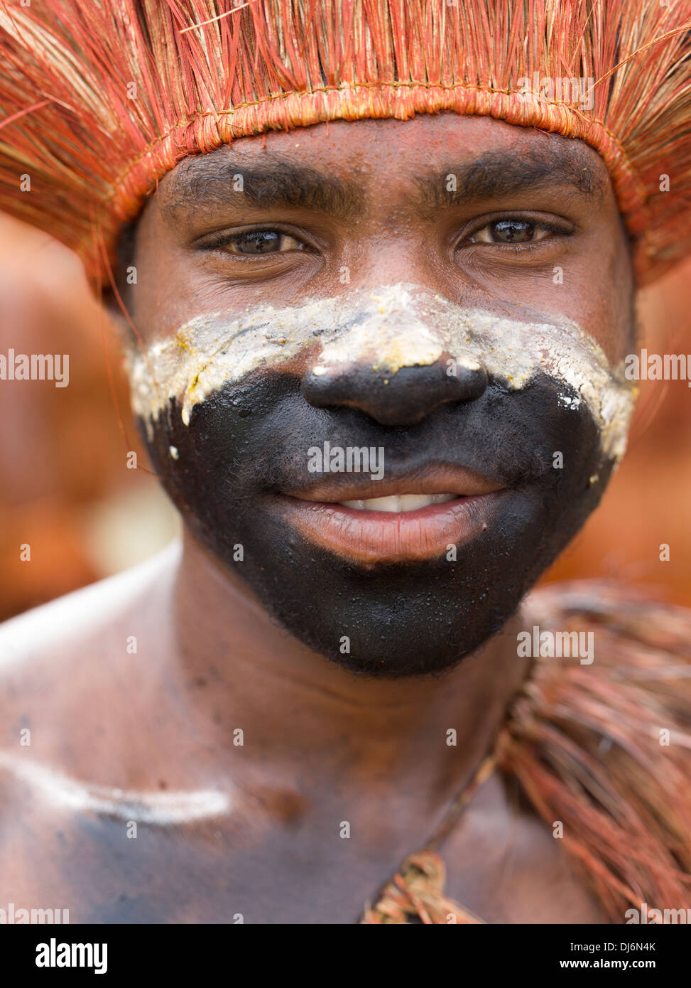 Gomena Singsing Group, Goroka District, Eastern Highlands Province ... Gomena Singsing Group, Goroka District, Eastern Highlands Province ...