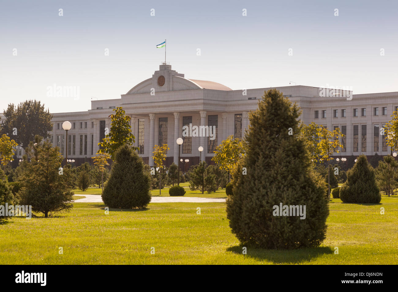 Uzbekistan government building hi-res stock photography and images - Alamy