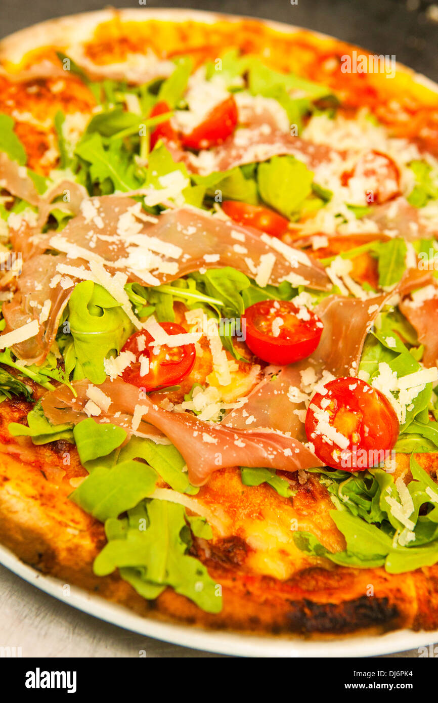 Pizza fire hi-res stock photography and images - Alamy