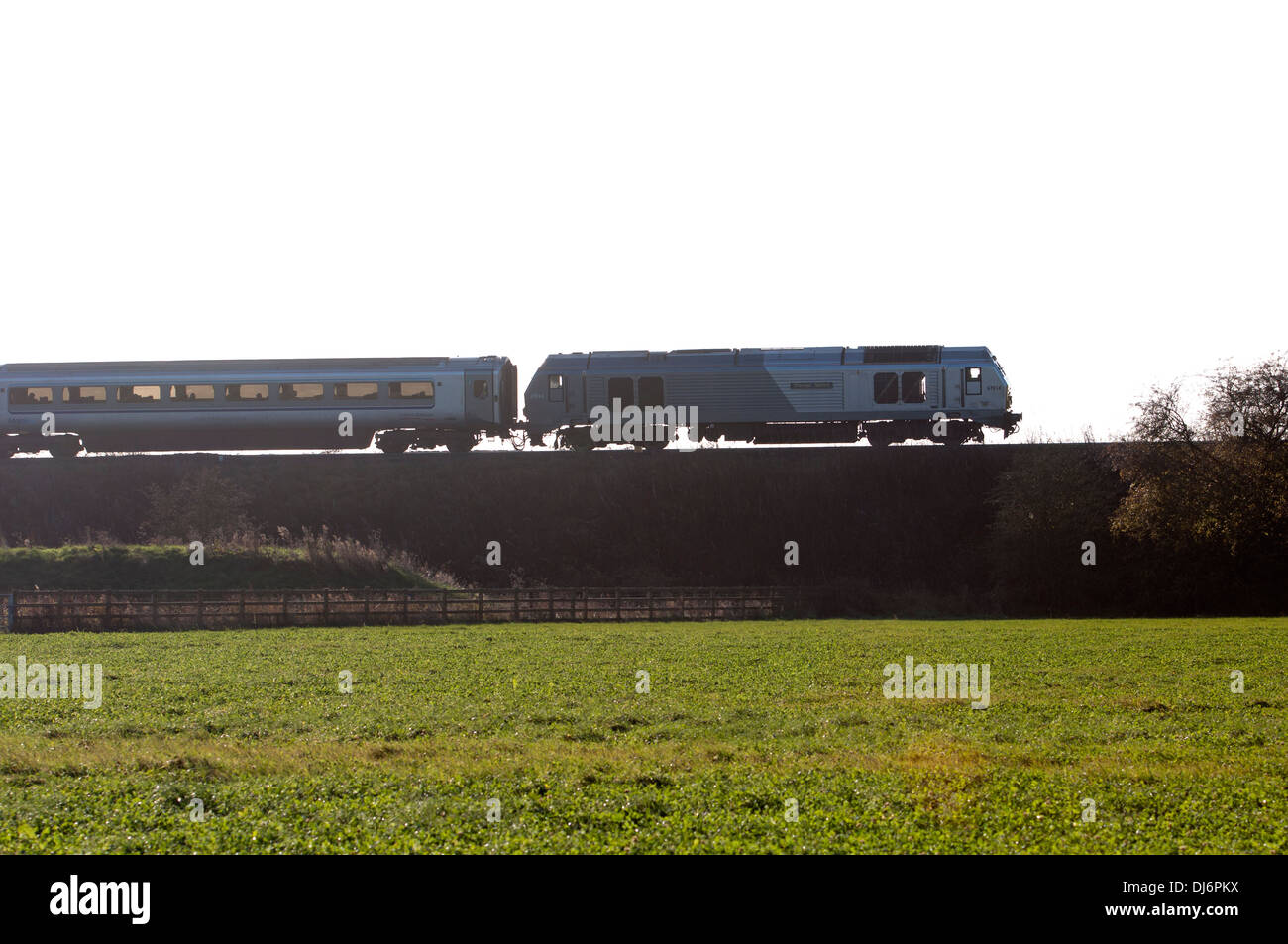 Chiltern Railways Mainline train, side view Stock Photo - Alamy