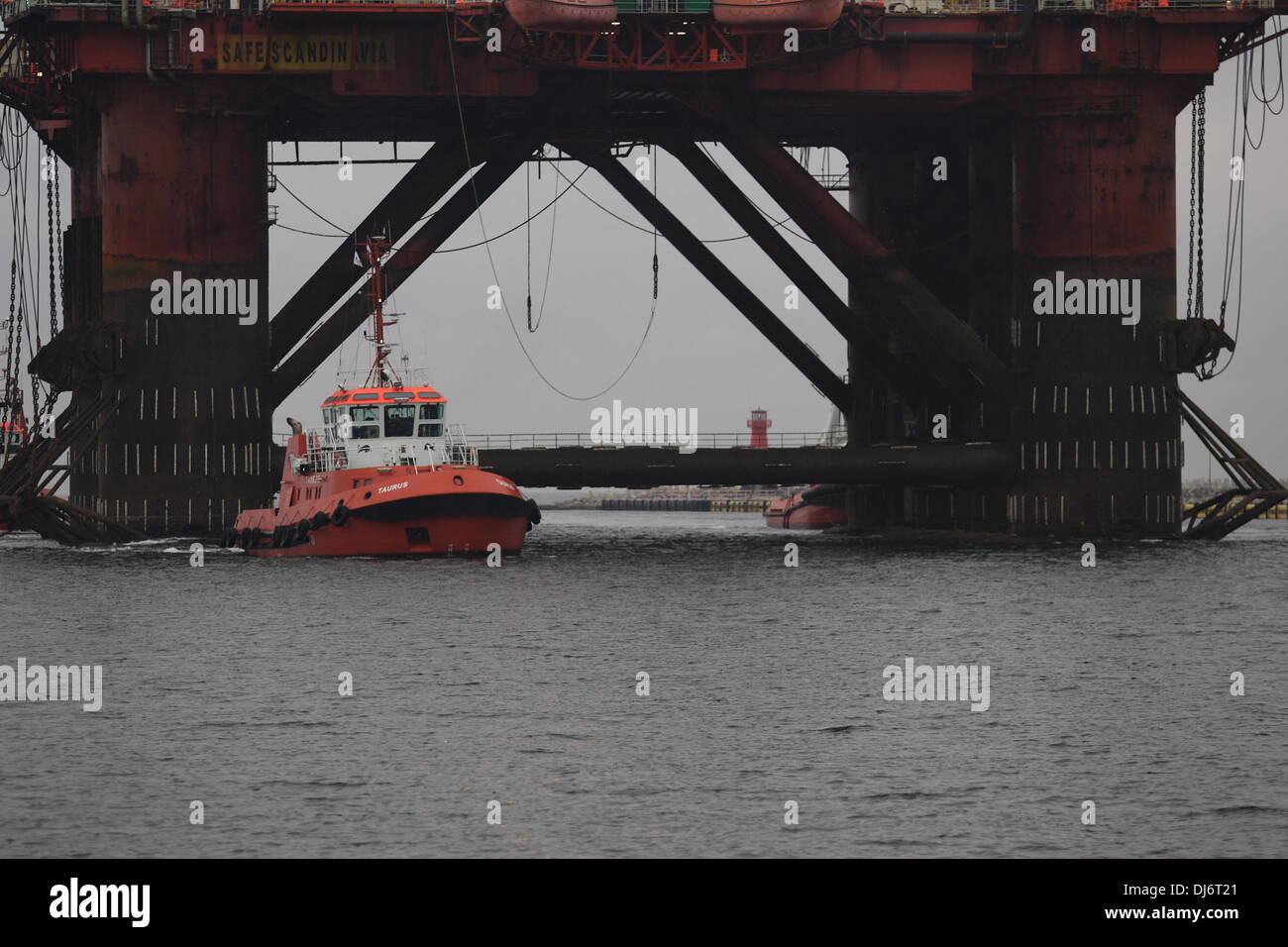 Shipyardport hi-res stock photography and images - Alamy