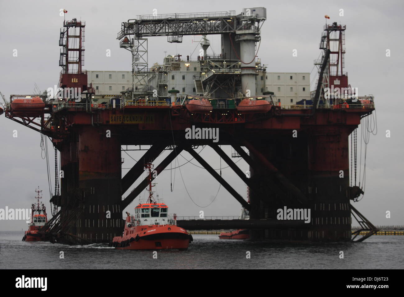 Shipyardport hi-res stock photography and images - Alamy