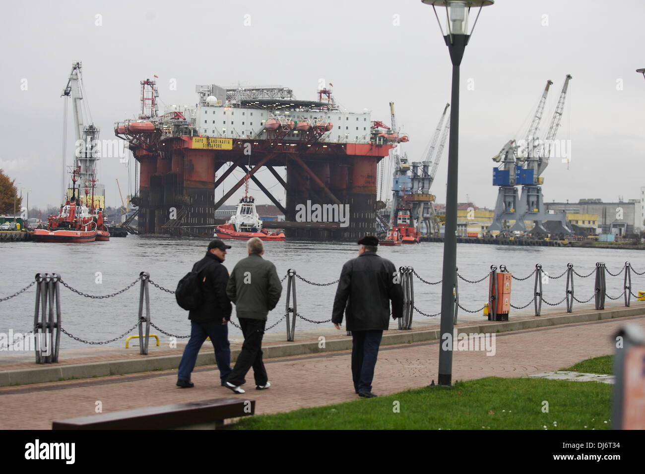 Shipyardport hi-res stock photography and images - Alamy