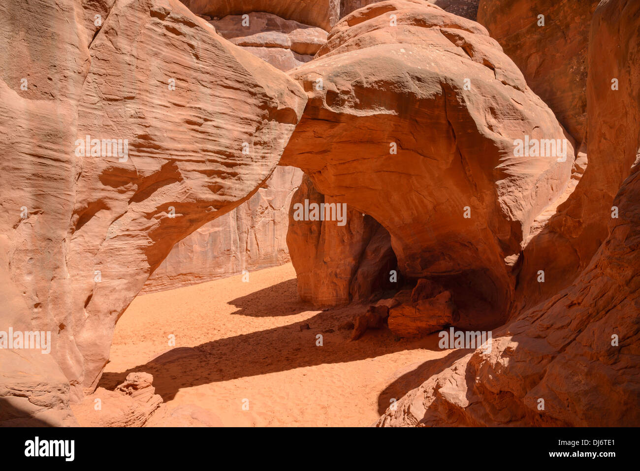 Sand arch hi-res stock photography and images - Alamy