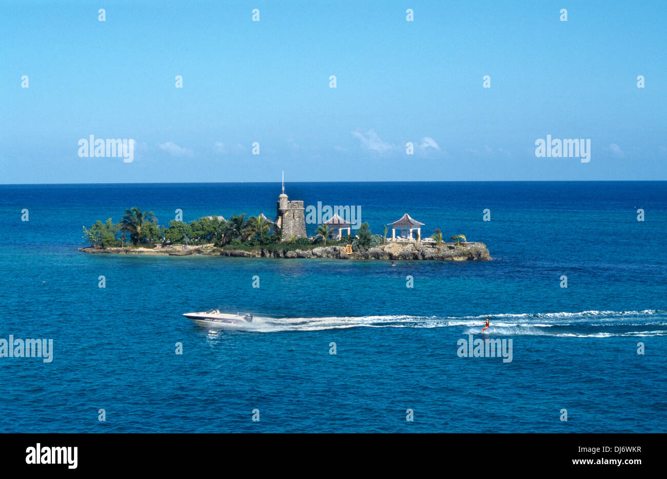 Ocho Rios Jamaica Water-skiing Couples Hotel Stock Photo - Alamy