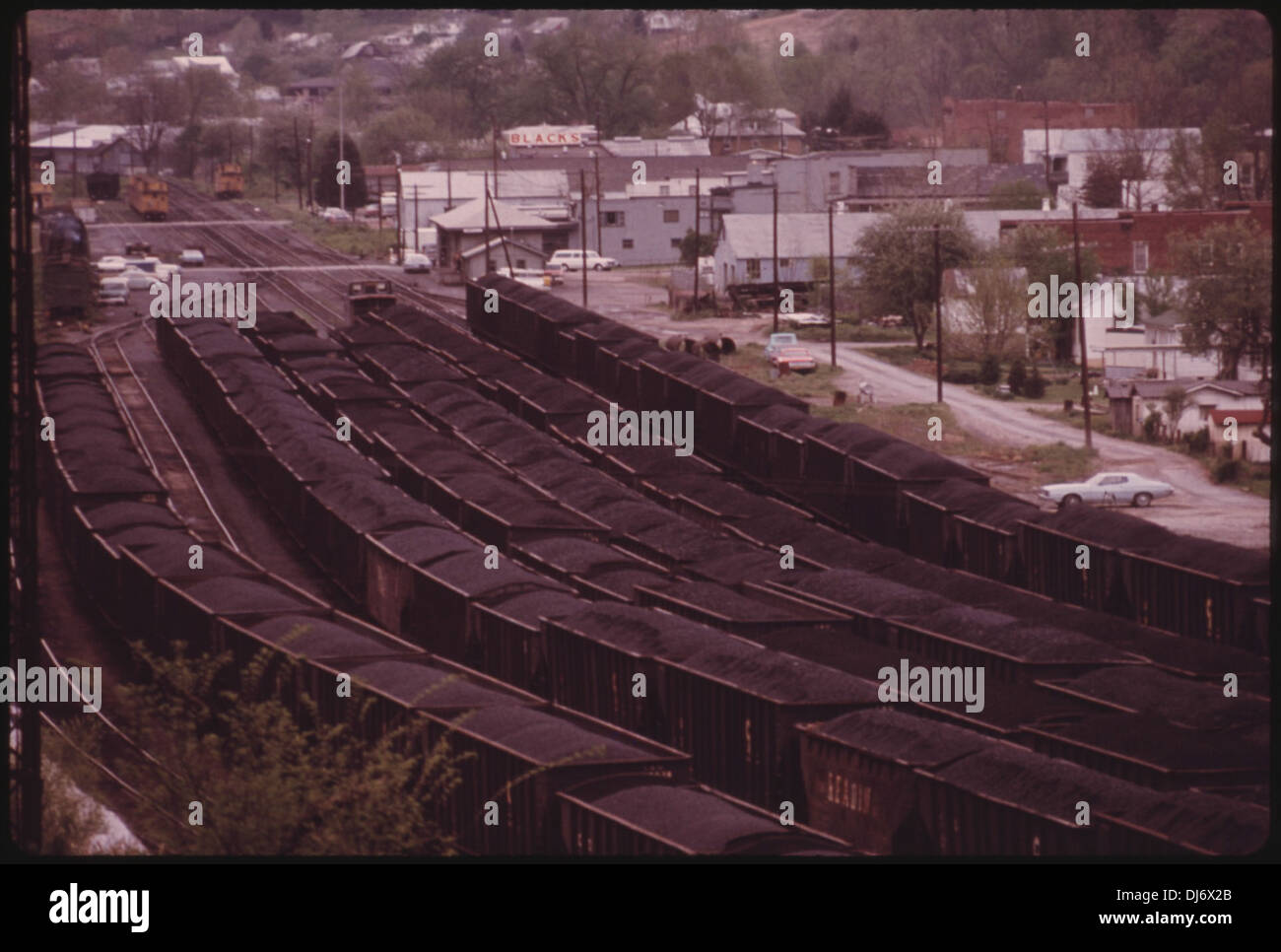 Coal yard hi-res stock photography and images - Alamy