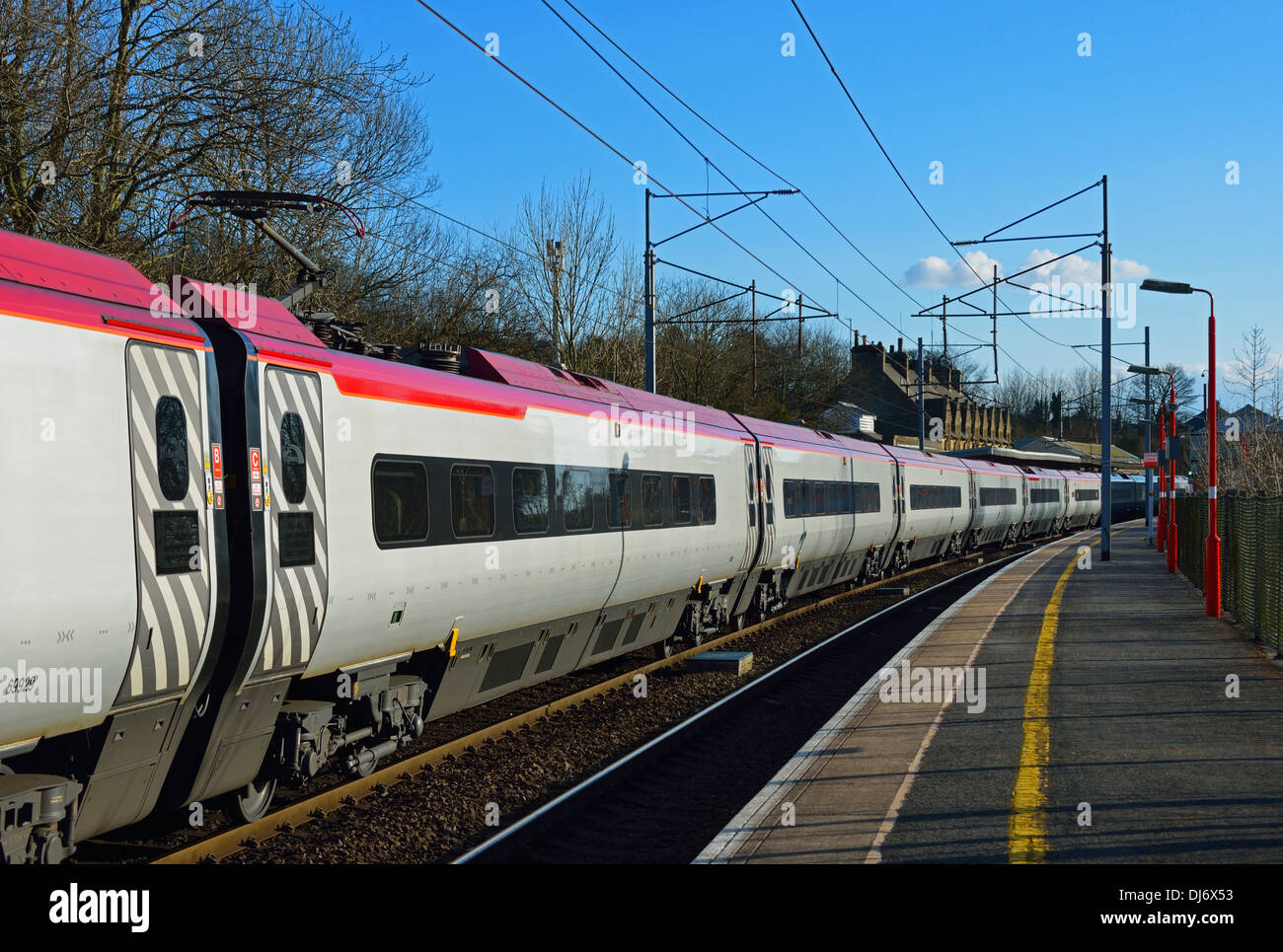 Virgin Trains Class 390 Pendolino 390 129 "City of Stoke on Trent" at ...