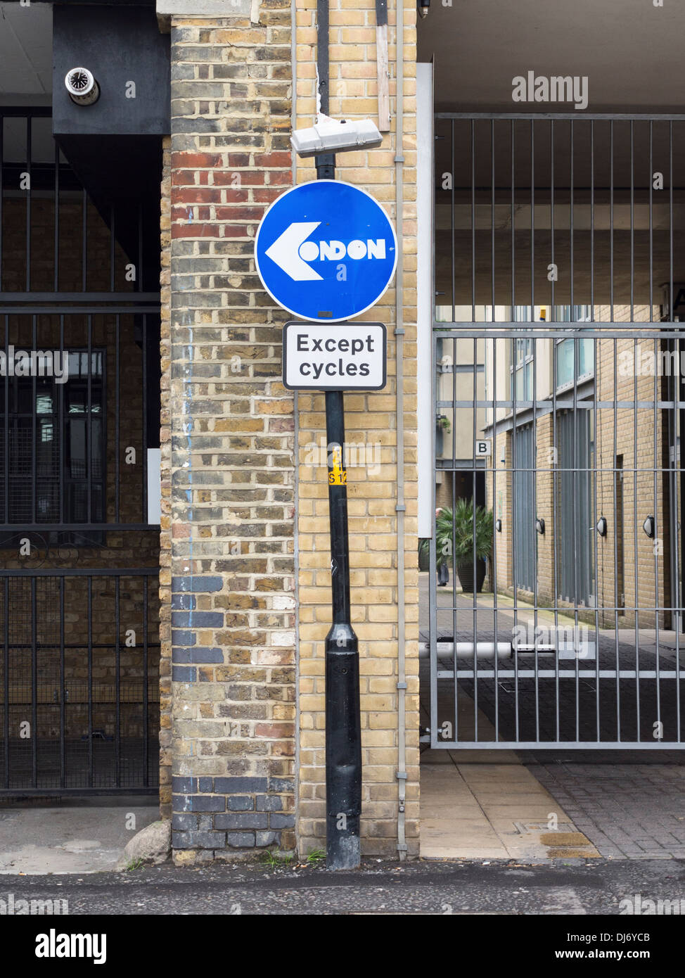 Funny traffic hi-res stock photography and images - Alamy