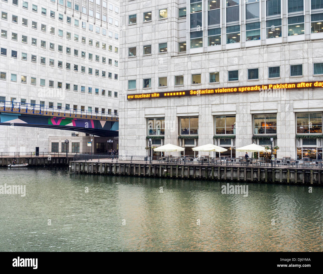 Canary wharf middle dock docklands hi-res stock photography and images ...