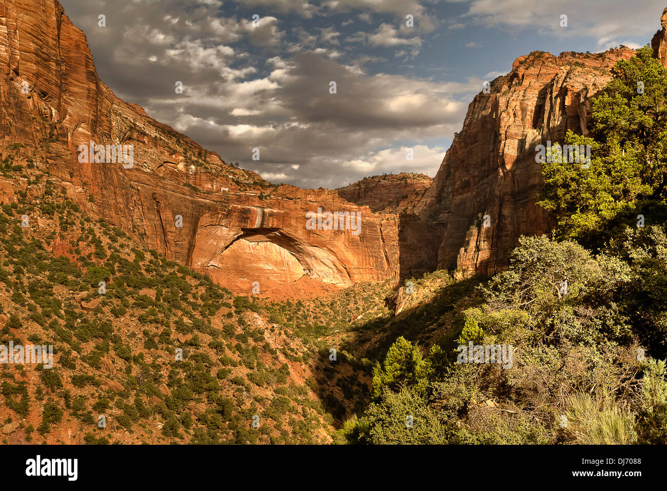 Dusty Mountains Stock Photos & Dusty Mountains Stock Images - Alamy