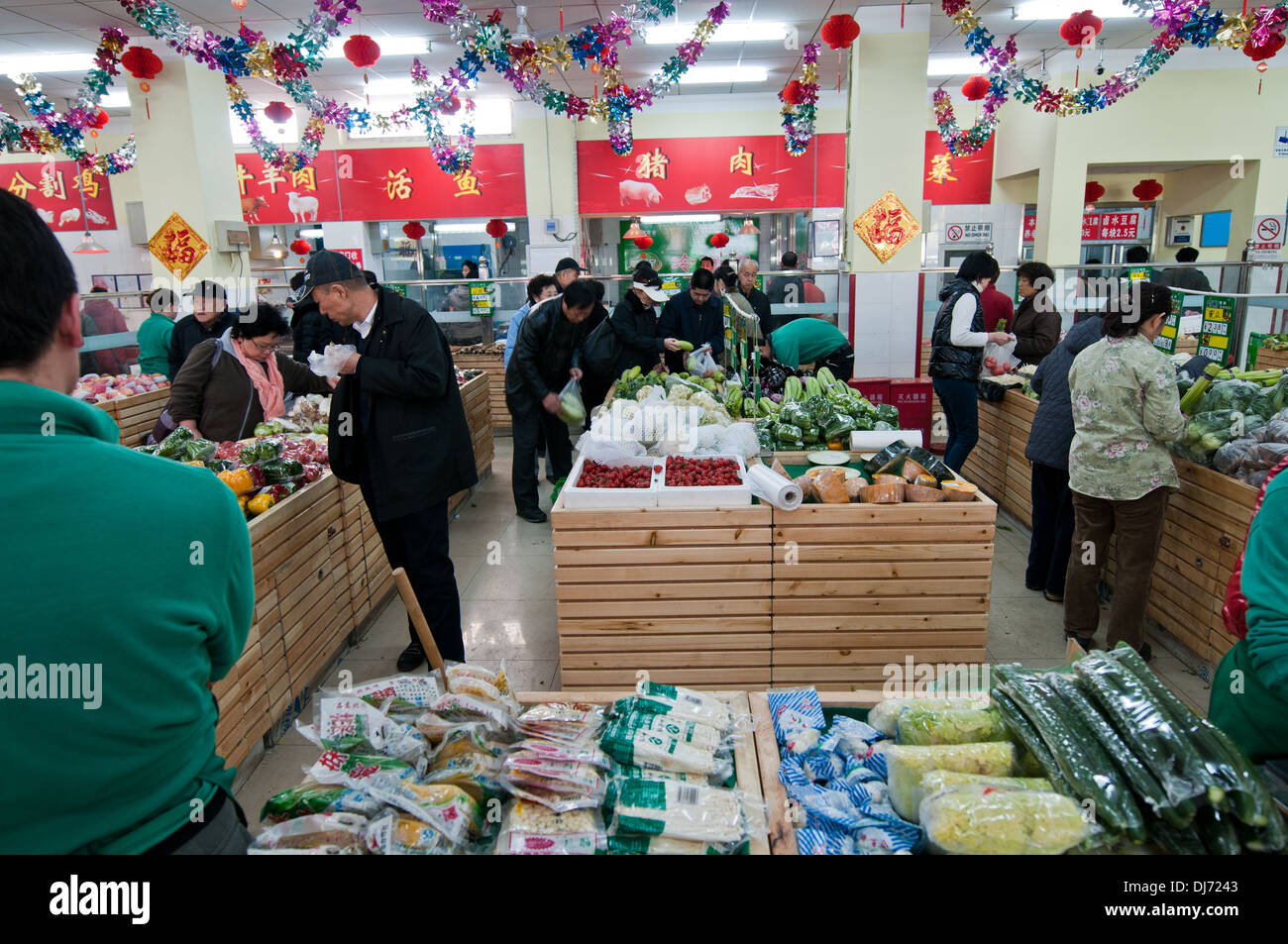 Greengrocery shop hi-res stock photography and images - Alamy