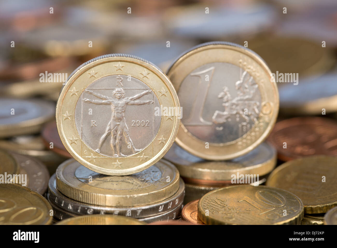 A one Euro coin from the EU member country Italy Stock Photo - Alamy