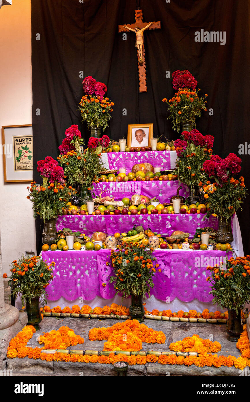 Mexican Day Of The Dead Altars