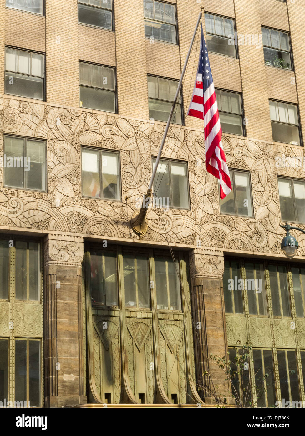 Chanin building art deco hi-res stock photography and images - Alamy