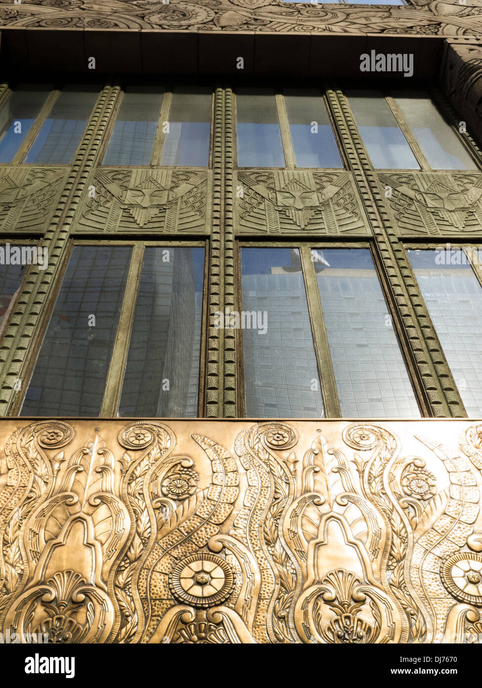 Chanin building art deco hi-res stock photography and images - Alamy