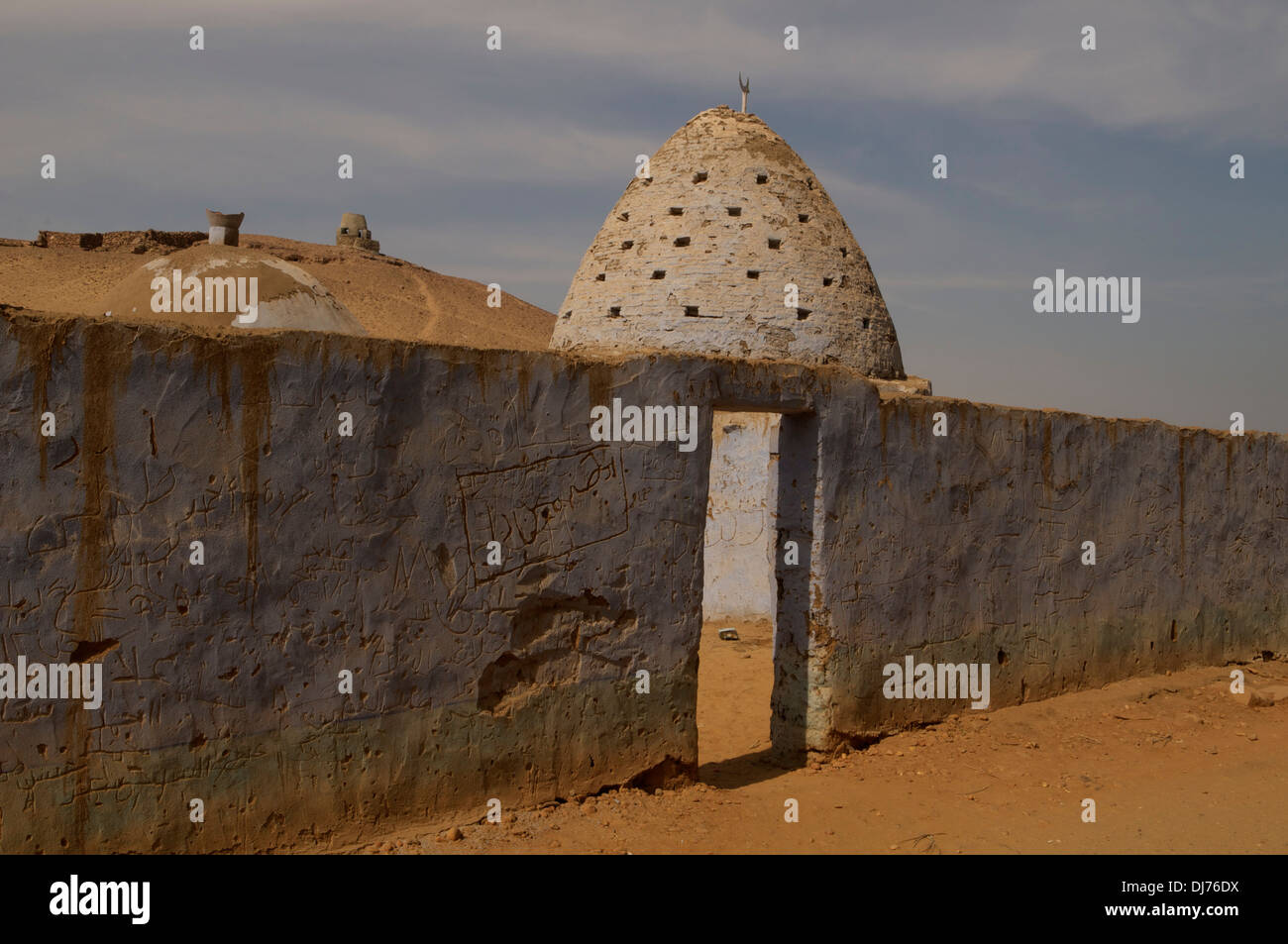 Barren dome hi-res stock photography and images - Alamy