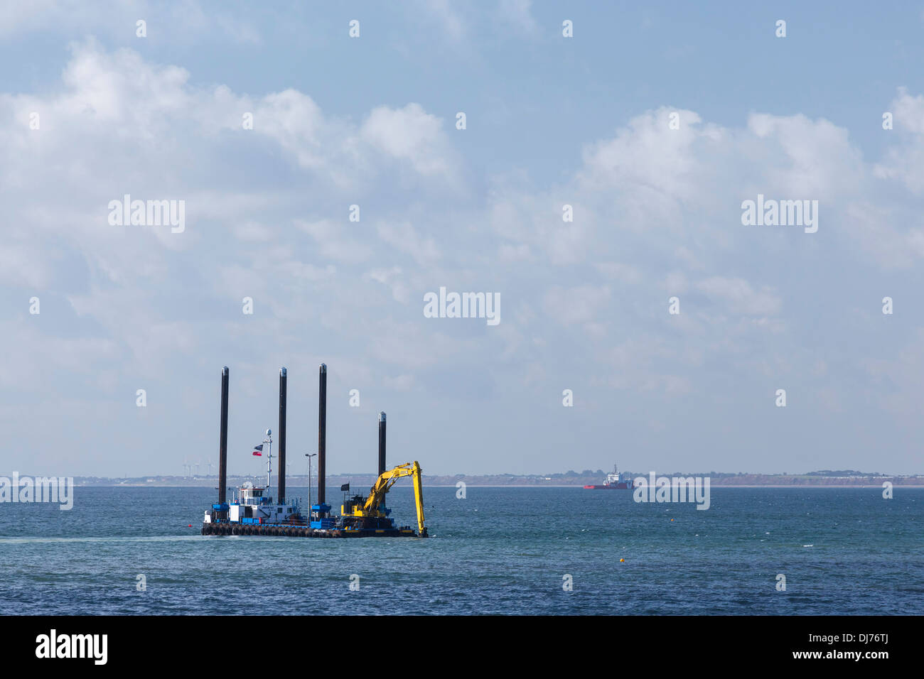 Offshore Dredging near Bridlington, North Yorkshire Stock Photo - Alamy
