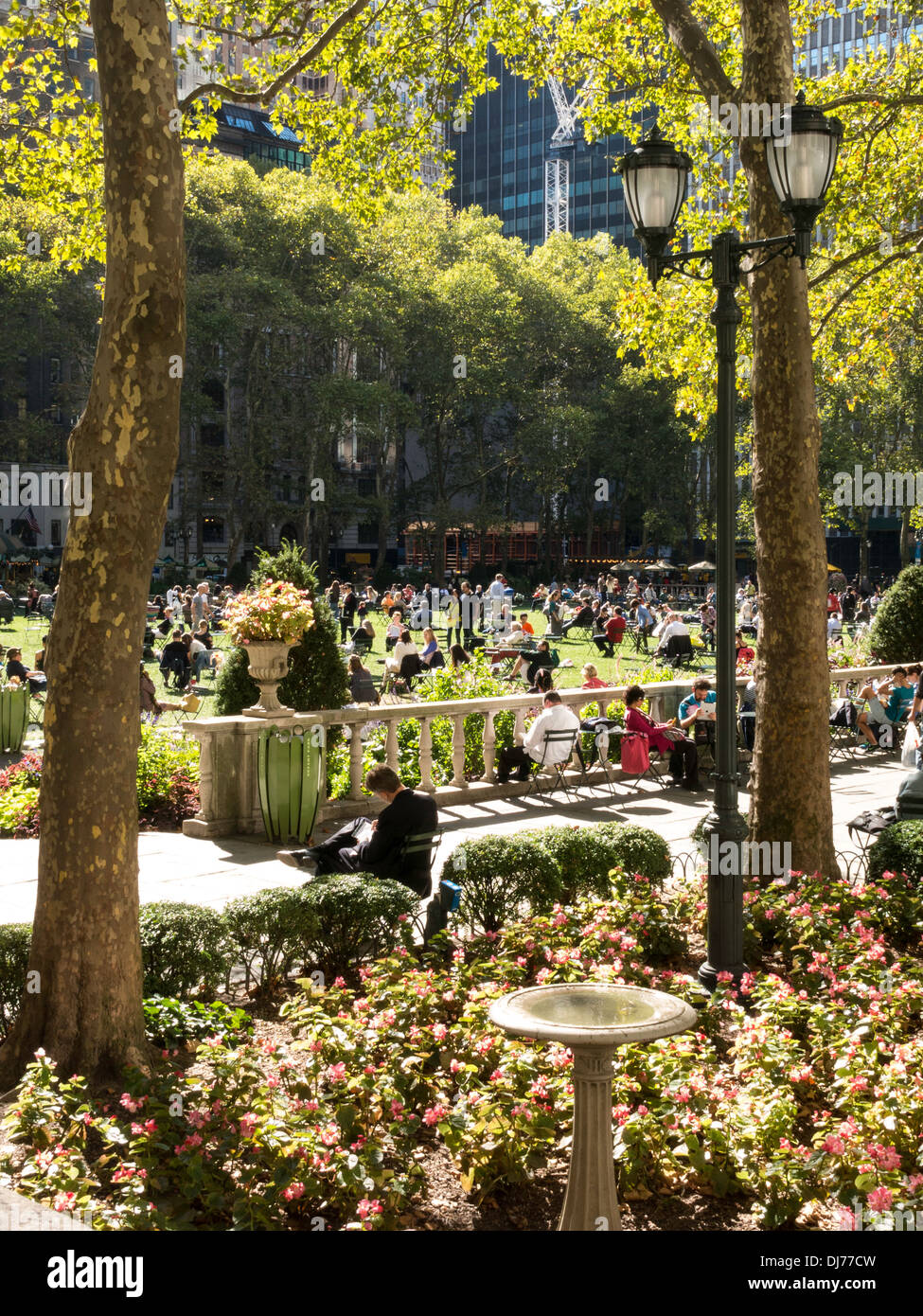 Day daytime day time outside outdoors outdoor bryant park hi-res stock ...