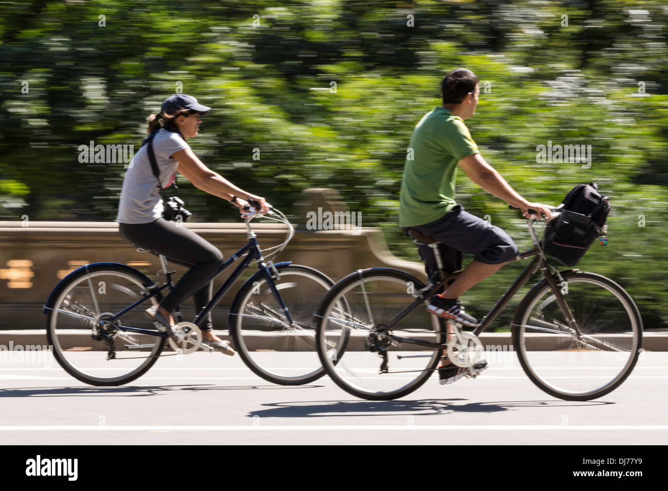 Athletic young woman enjoying hi-res stock photography and images - Alamy