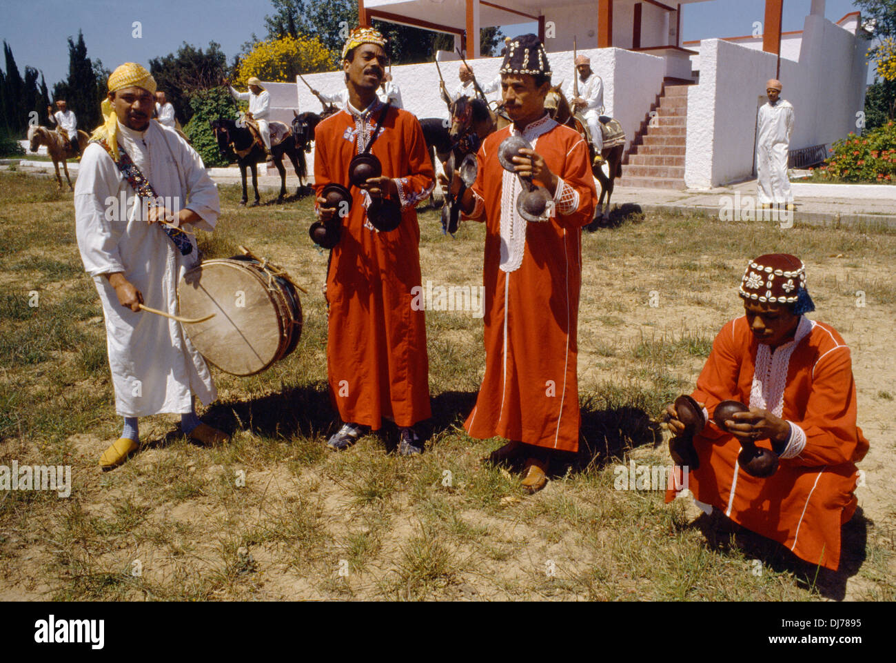 Moroccan instruments hi-res stock photography and images - Alamy