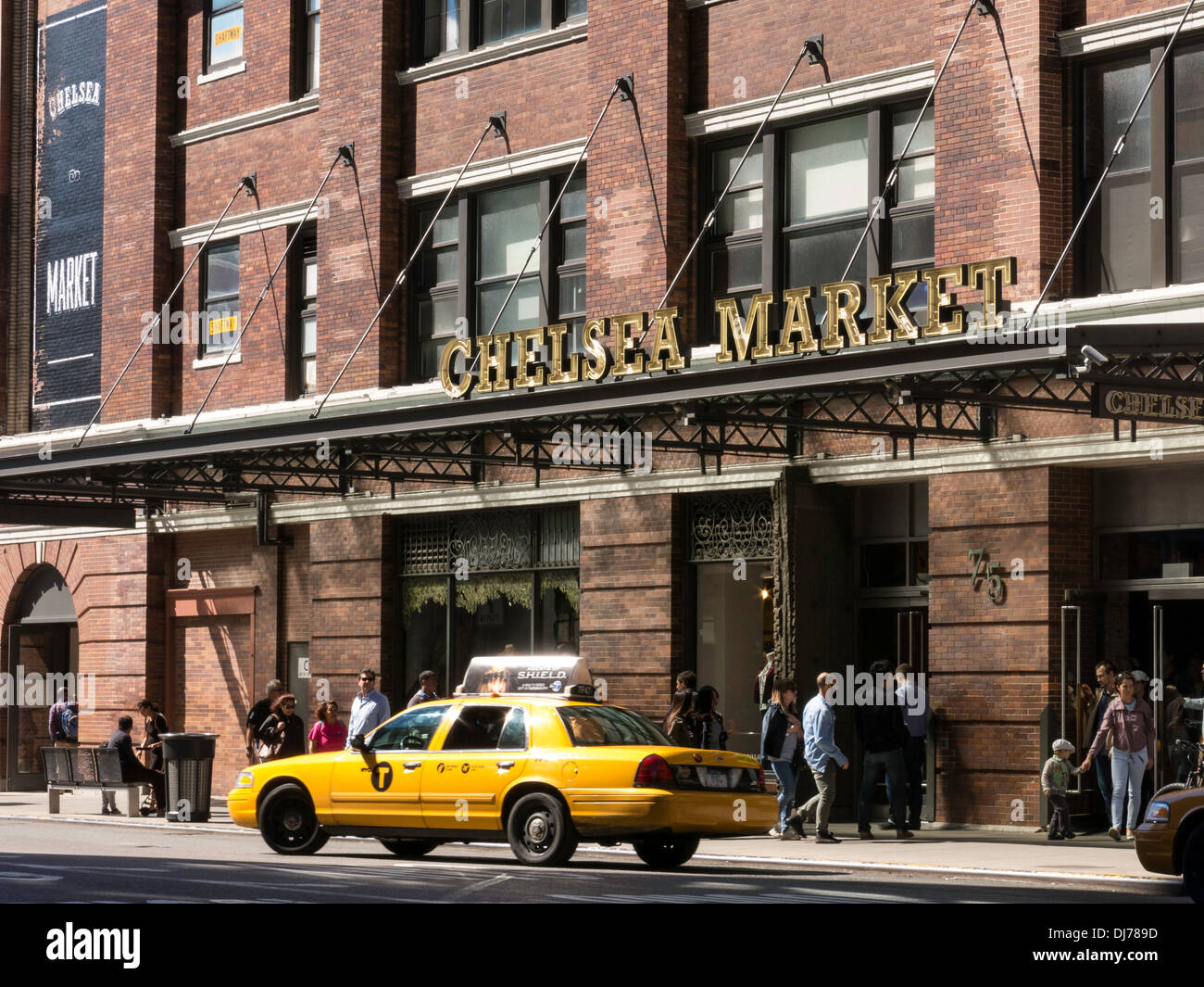 Chelsea neighborhood hi-res stock photography and images - Alamy