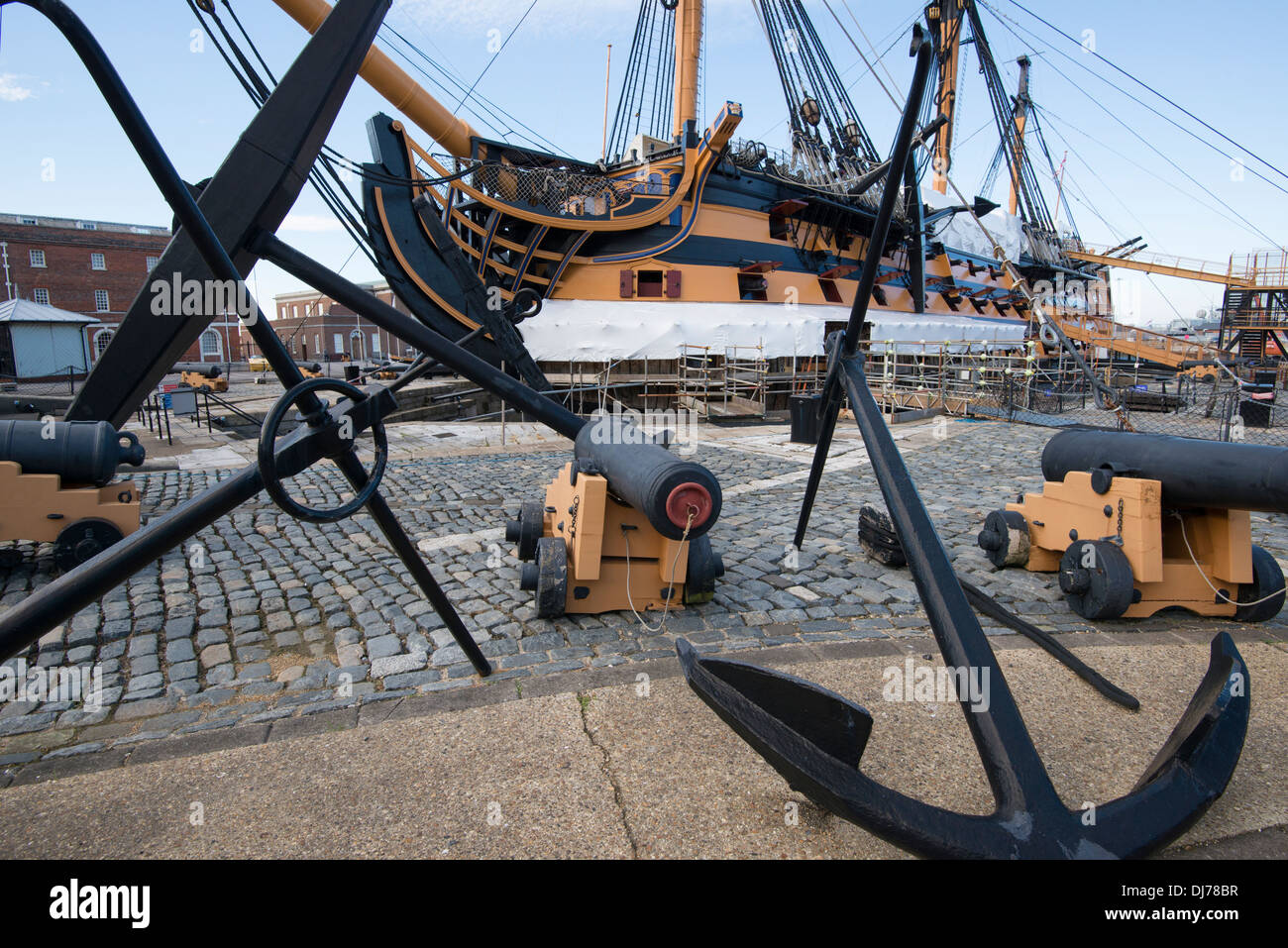 Hms victory anchor hi-res stock photography and images - Alamy