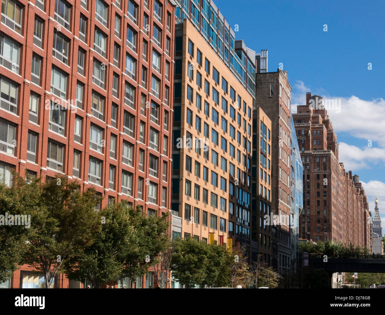 London Terrace is a huge apartment building complex in Chelsea, 2016 ...